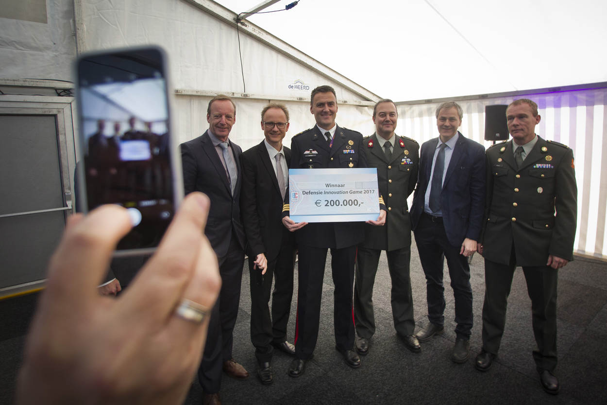 SkyDec - SkyDec/TNO won Dutch Defence Innovation Game 2017